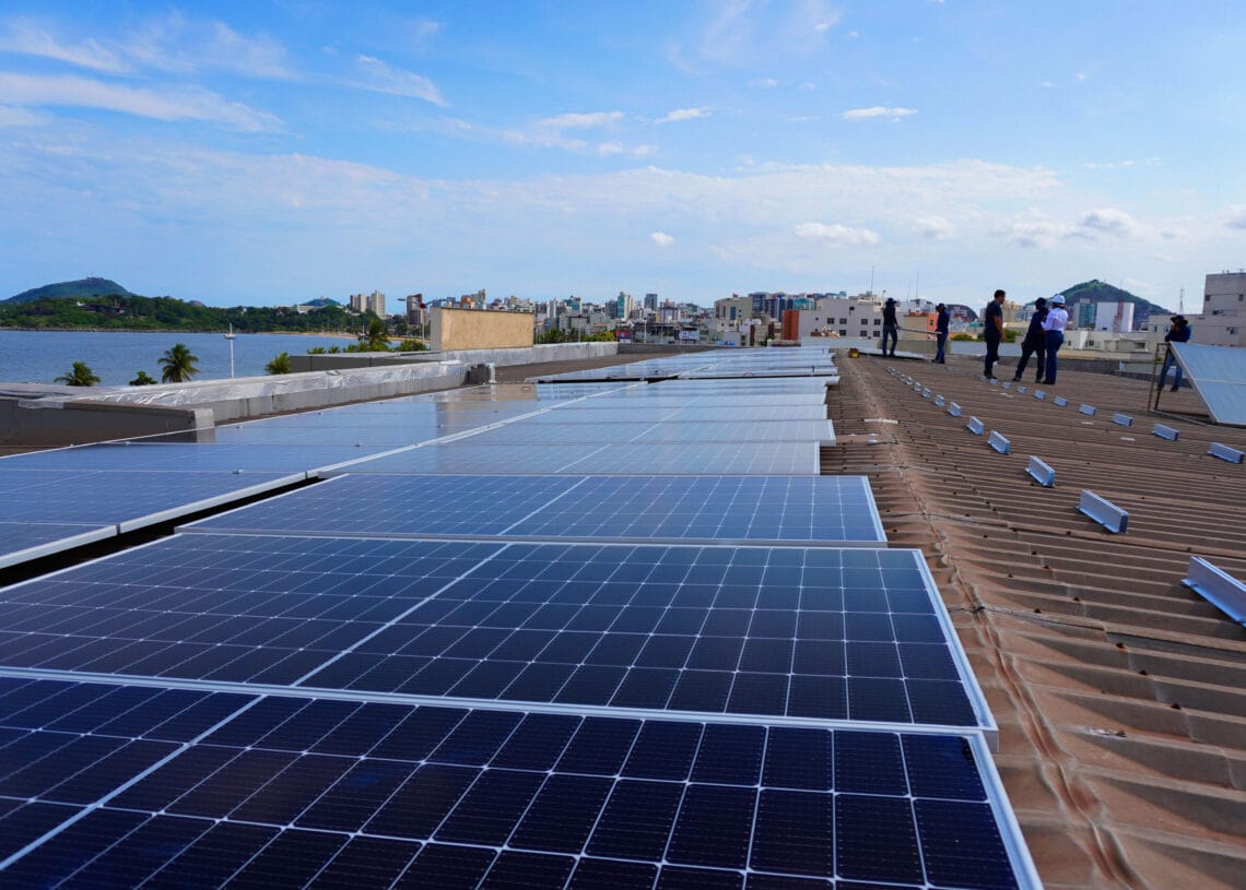 Blue Sol Energia Solar inicia operação em Santos - Revista Mundo Elétrico